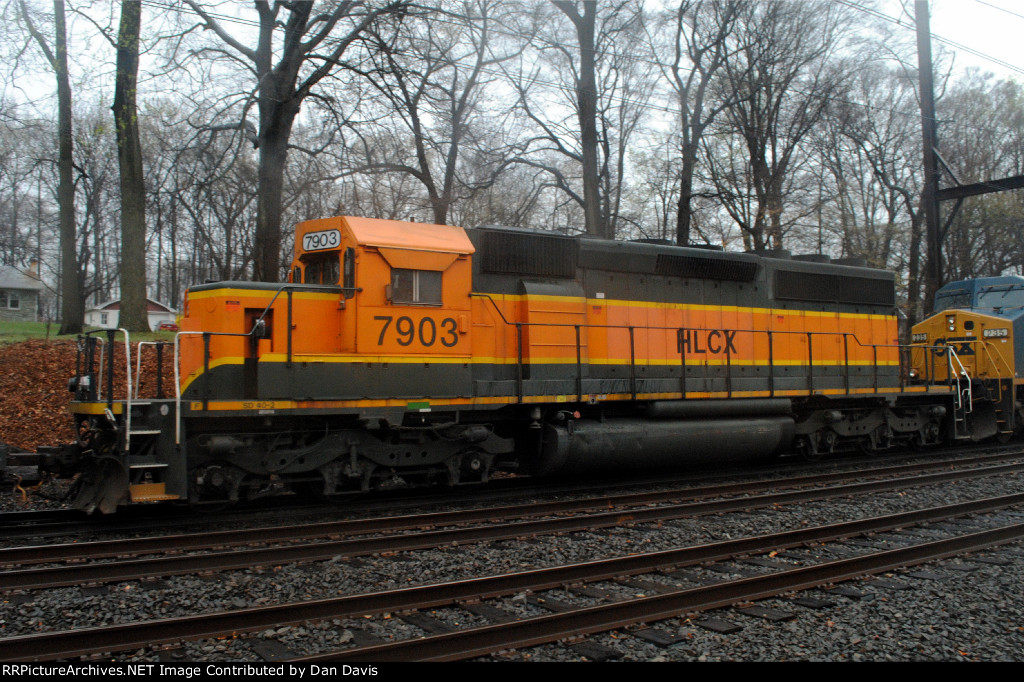 HLCX SD40-2 7903 in BNSF H1 on Q703-30